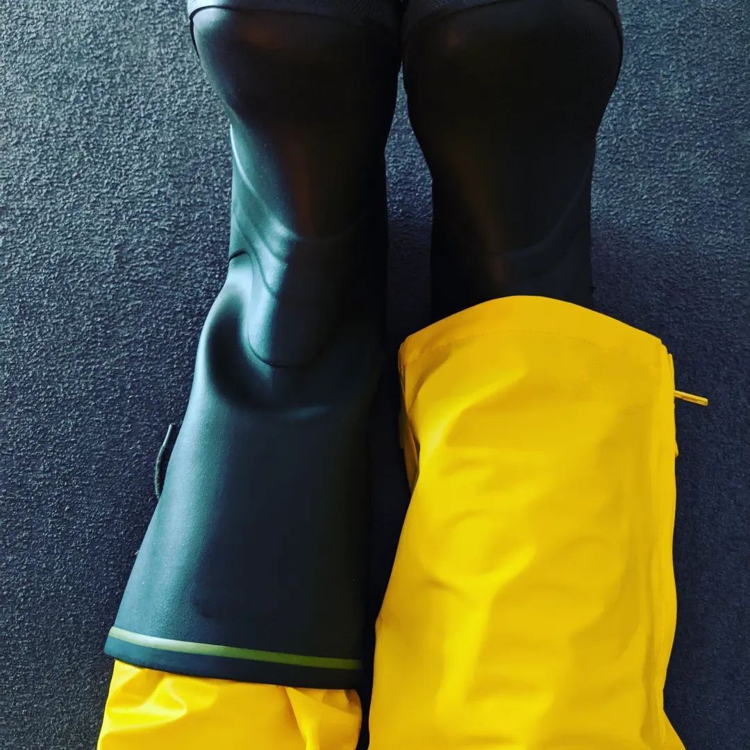 Will Rubber Boots Protect You From Electric Shock? Expert Opinion